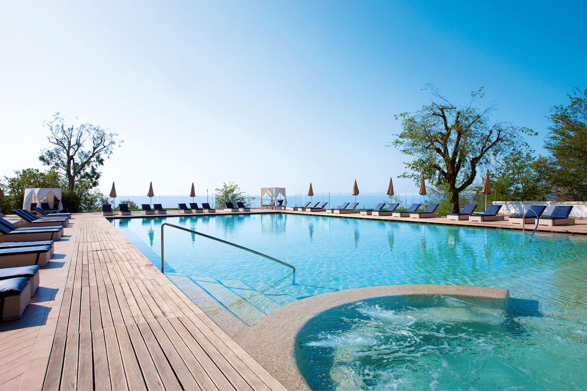 TUI BLUE Nastro Azzurro Hotel, Italy - Holiday Hypermarket