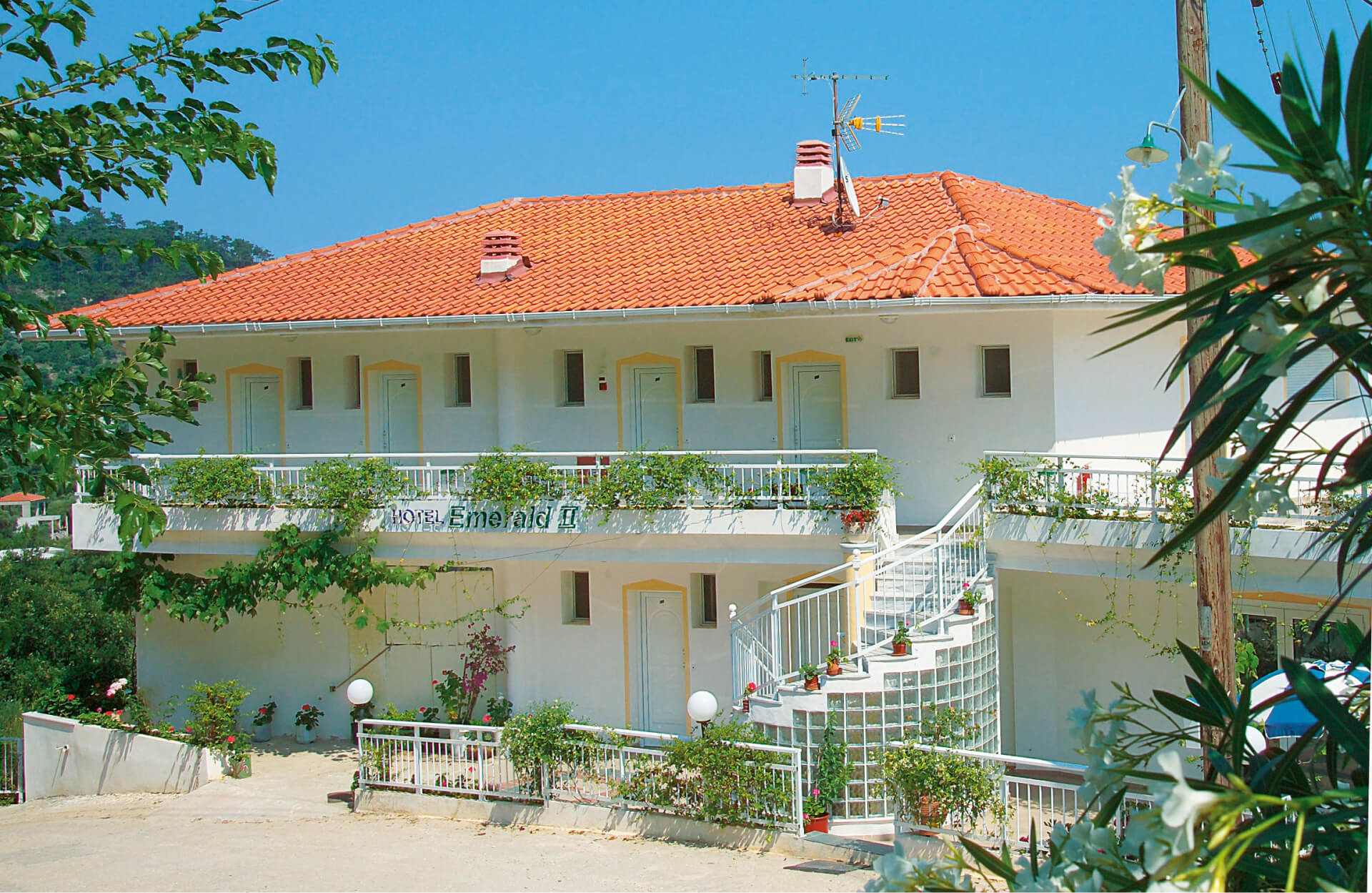 Smaragdi II Studios, Greece - Holiday Hypermarket