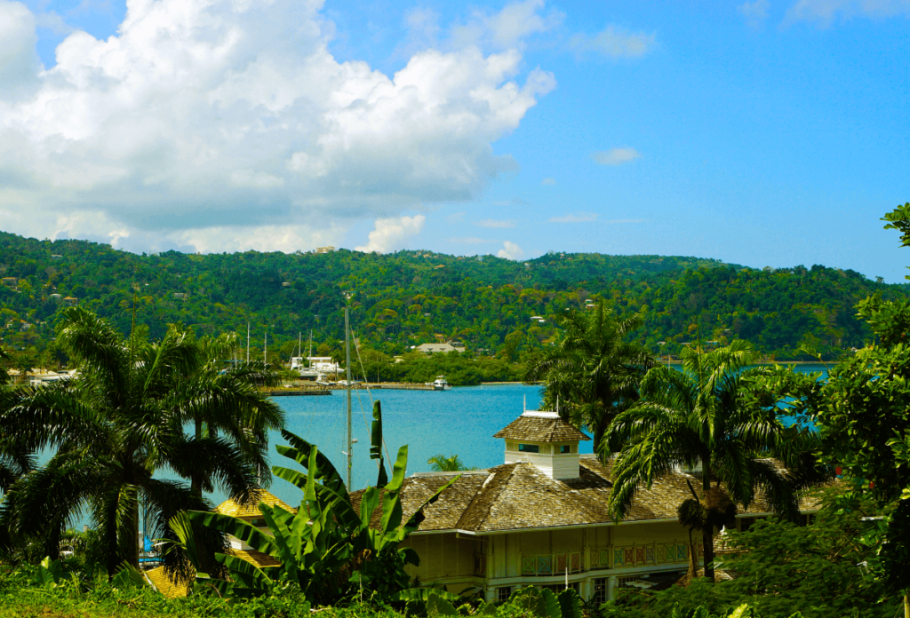 How To Enjoy A Cheap Caribbean Holiday | Holiday Hypermarket